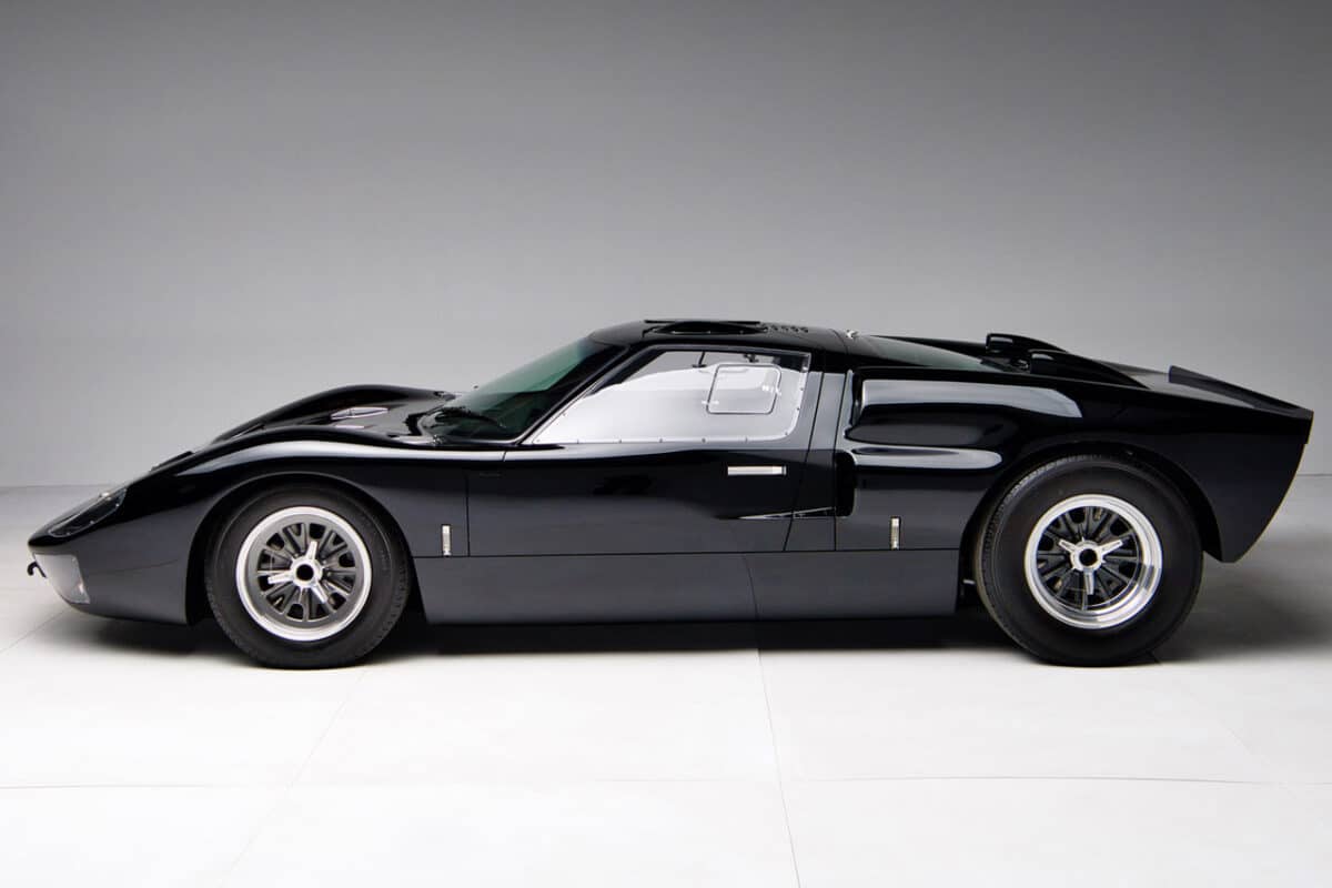 1966 Superformance GT40 – clbsportscars.com