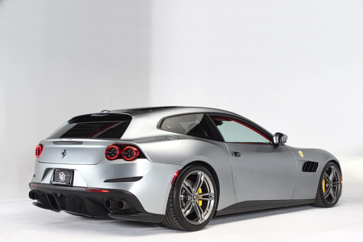2019 Ferrari GTC4 Lusso V12 – clbsportscars.com
