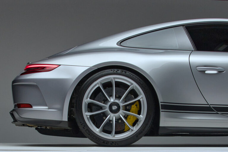 2018 Porsche 911 GT3 Touring | GT Silver - Black | CLB